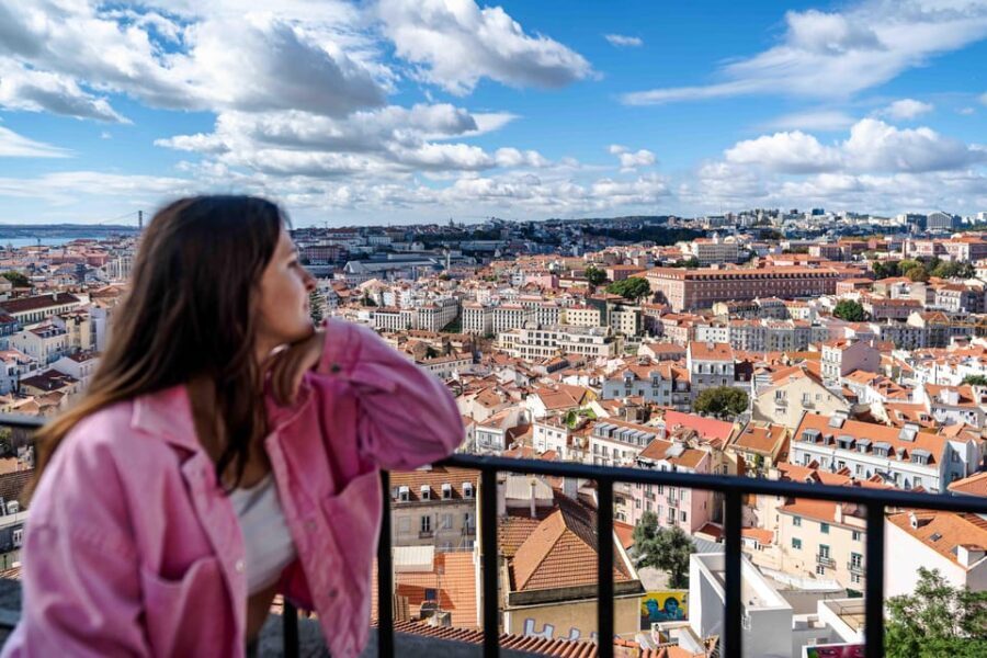 Lisbon PhotoWalks: Iconic Spots, Stunning Photos - Who Should Consider Booking?