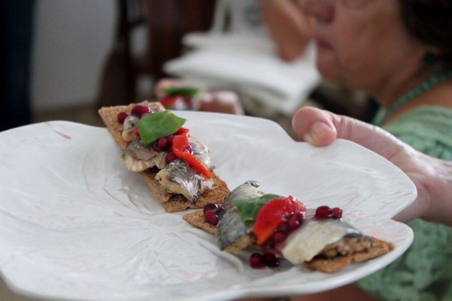 Lisbon: Portuguese Petiscos Tasting Tour by E-Bike - Why This Tour Works
