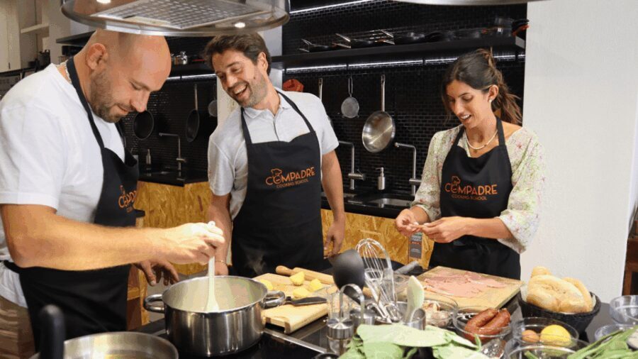 Lisbon: Portuguese street food cooking class with Drinks - The Arrival and Setting