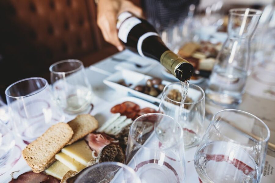 Lisbon: Portuguese Wine and Cheese Tasting with Lunch - Breaking Down the Itinerary