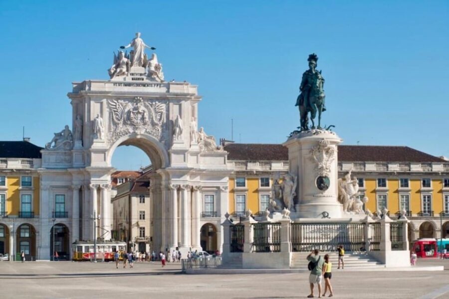 Lisbon: Private Half-Day City Tour with Hotel Pickup - The Practical Aspects