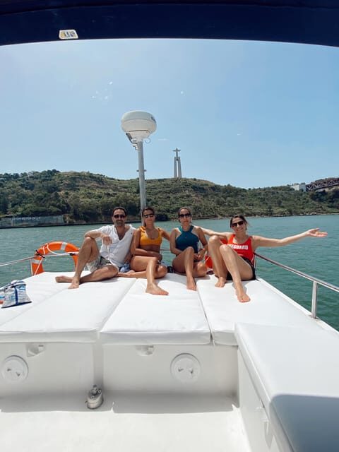 Lisbon: Private Luxury Catamaran Tour with Welcome Drink - The Itinerary and What You Can Expect