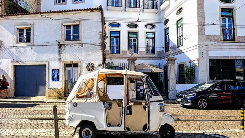 Lisbon: Private Tour in a Piaggio Ape Calessino - The Itinerary: A Closer Look