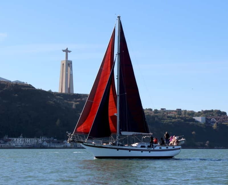 Lisbon: Private tour on a Vintage Sailboat - In-Depth Sightseeing Approach