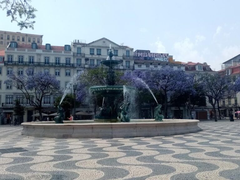 Lisbon: Private Tuk Tuk tour of the historic neighbourhoods - What’s Included and What’s Not?