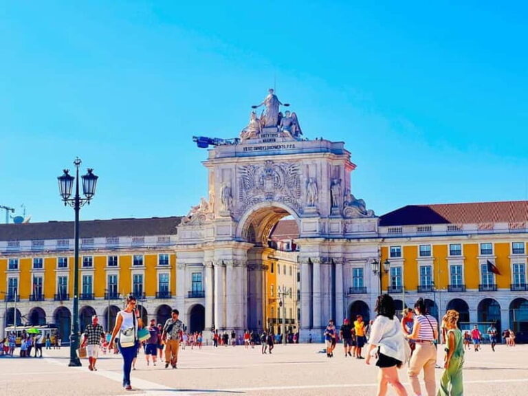 Lisbon: Private Tuk Tuk Tour with Polaroid Photos - Detailed Breakdown of the Itinerary