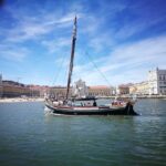 Lisbon: River Tagus Sightseeing Cruise in Traditional Vessel - Key Points