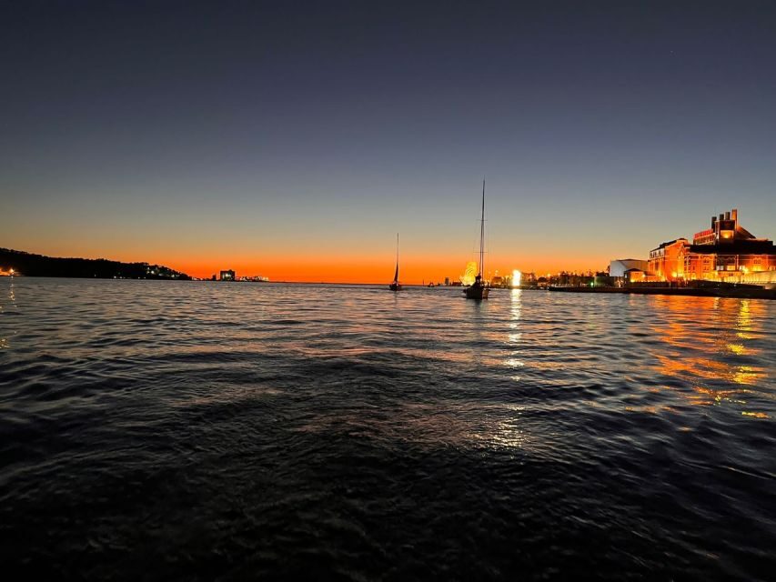 Lisbon: Sailboat Sunset Tour with a Drink - What to Expect on the Water