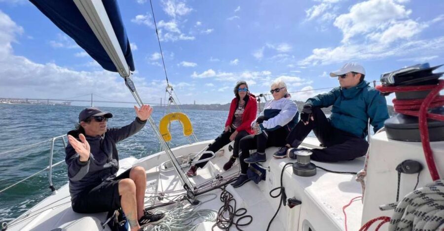 Lisbon: Sailing Sunset - The Authentic Sailing Experience