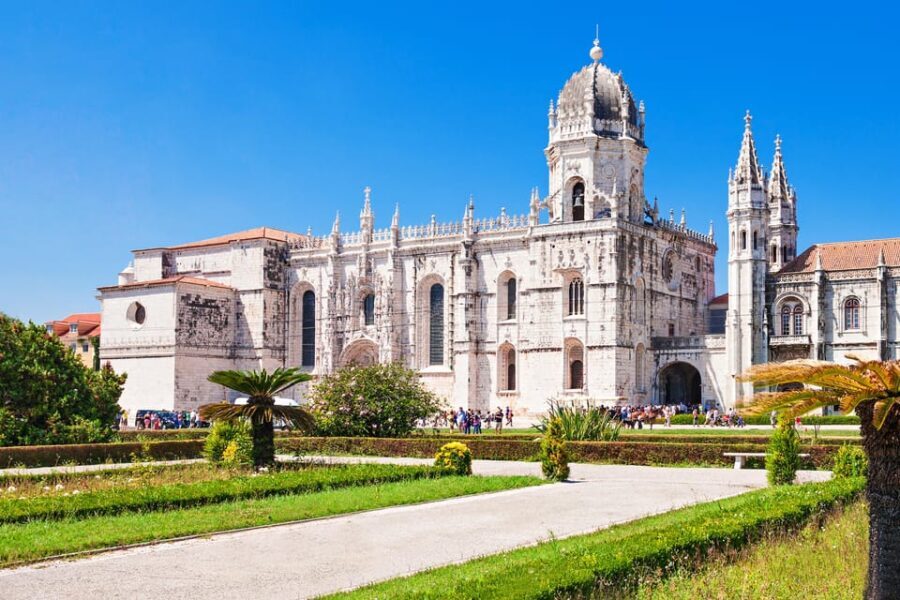 Lisbon: Sintra, Pena Palace, Belém, Cascais Small Group Tour - Pena Palace and Pena Park