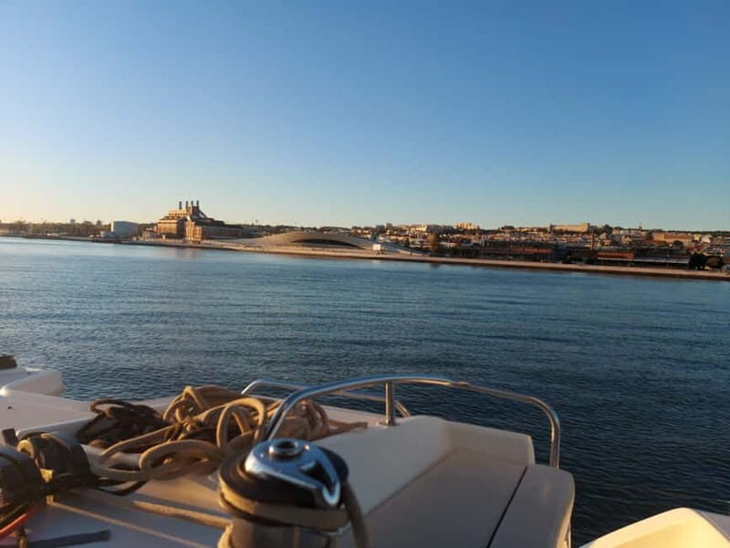 Lisbon: Sunset Catamaran Cruise with Drinks - Who Will Appreciate This Experience?