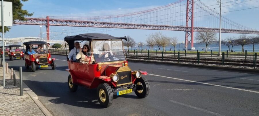 Lisbon: Tour on board a Classic Tuk - What to Expect on the Day