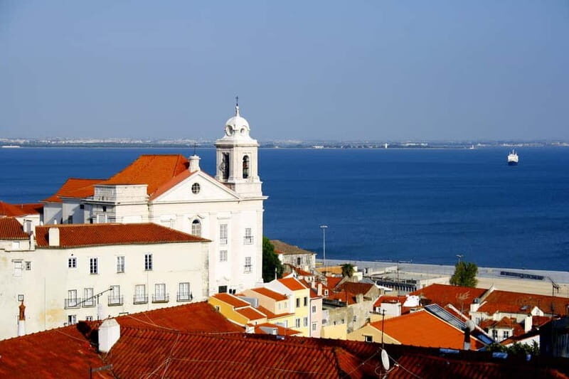 Lisbon Walk: Old Quarter, Hidden Walls & Stunning Views - Why This Tour Offers Good Value