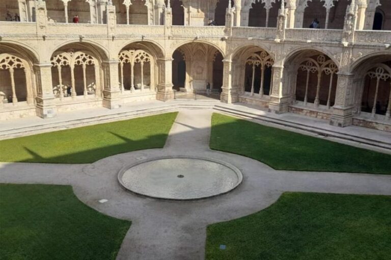 Lisbon:4-HOUR Guided Tuk Tuk Tour Old Town City Center Belem - The Itinerary: A Closer Look