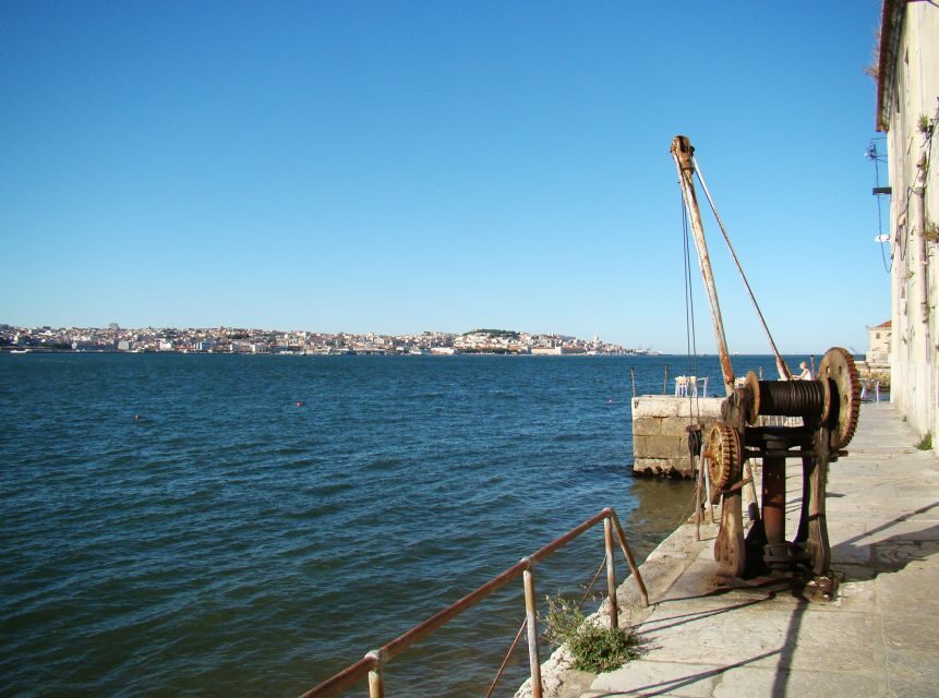 Lisbons South Side, River Tejo & 3-Hour Walking Tour - Authentic Insights from Travelers
