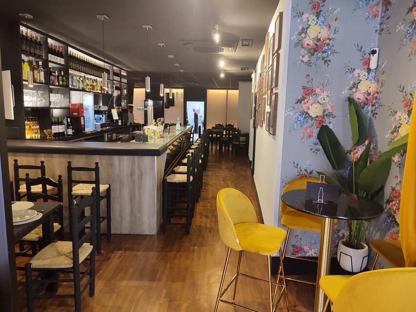 Live flamenco + tasting - An Inside Look at the Flamenco and Tasting Tour