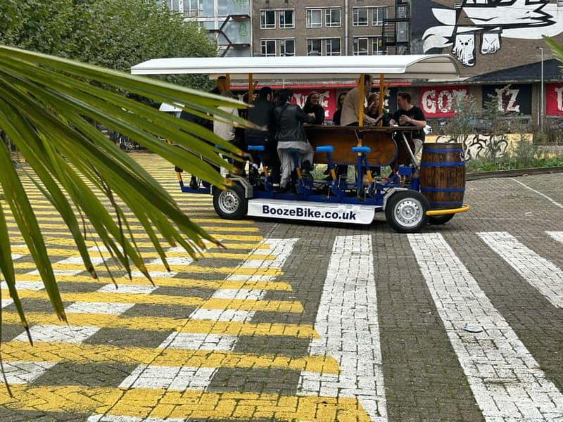 Liverpool: PROSECCO BIKE TOUR (PROSECCO INCLUDED) - The Meeting Point and Practicalities