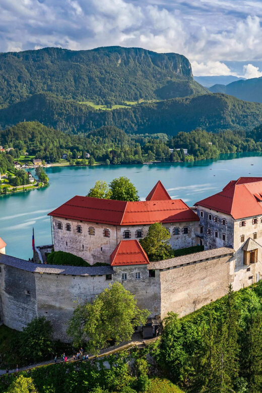 Ljubljana: Lake Bled, Postojna Cave, and Predjama Day Tour - What Makes This Tour Stand Out?