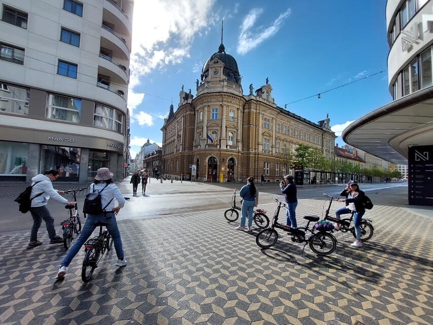 Ljubljana Sightseeing Tour by E-bikes - Detailed Breakdown of the Itinerary