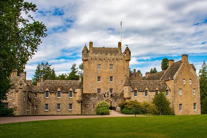 Loch Ness, Urquhart Castle & Culloden Battlefield Shore Excursion - Who Would Enjoy This Tour?