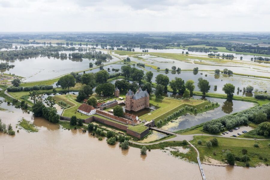 Loevestein Castle Entry Ticket - Practical Matters: Pricing, Accessibility, and Tips