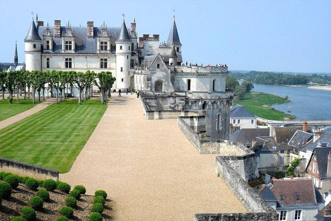 Loire Valley Castles VIP Private Tour: Chambord, Chenonceaux, Amboise - Why Travelers Love This Tour
