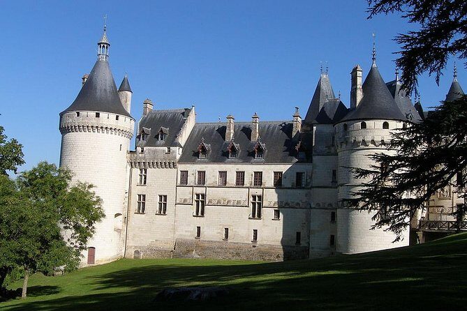 LOIRE VALLEY : Int'l Garden Festival at CHAUMONT + the king castle of CHAMBORD - What’s Included & What’s Not