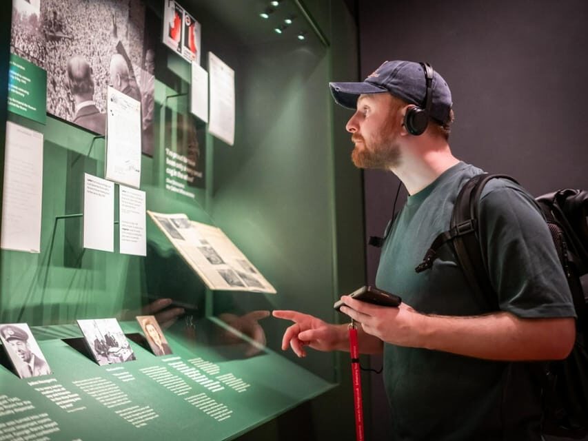 London: Big Ben, Churchill War Rooms & Buck'ham Palace Tour - Who Should Book This Tour?