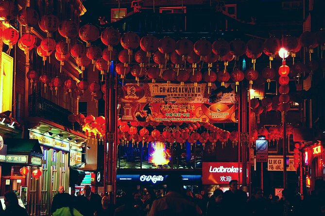 London by Night Walking Tour with Christmas Lights - Key Points