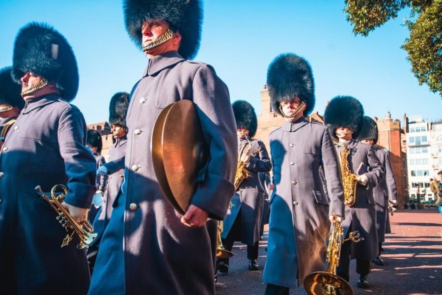 London: Changing of the Guard & Westminster Abbey - Why This Tour Offers Good Value