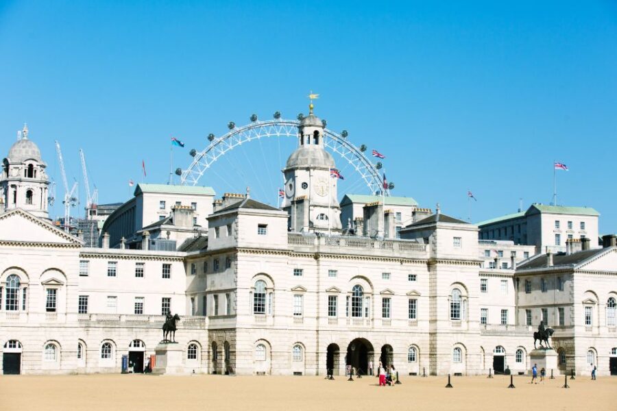 London: City Highlights Guided Bike Tour - Detailed Breakdown of the Itinerary