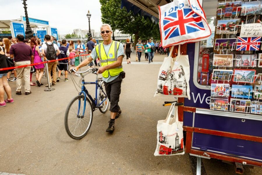London: Classic Gold 3.5-Hour Bike Tour - Itinerary Breakdown