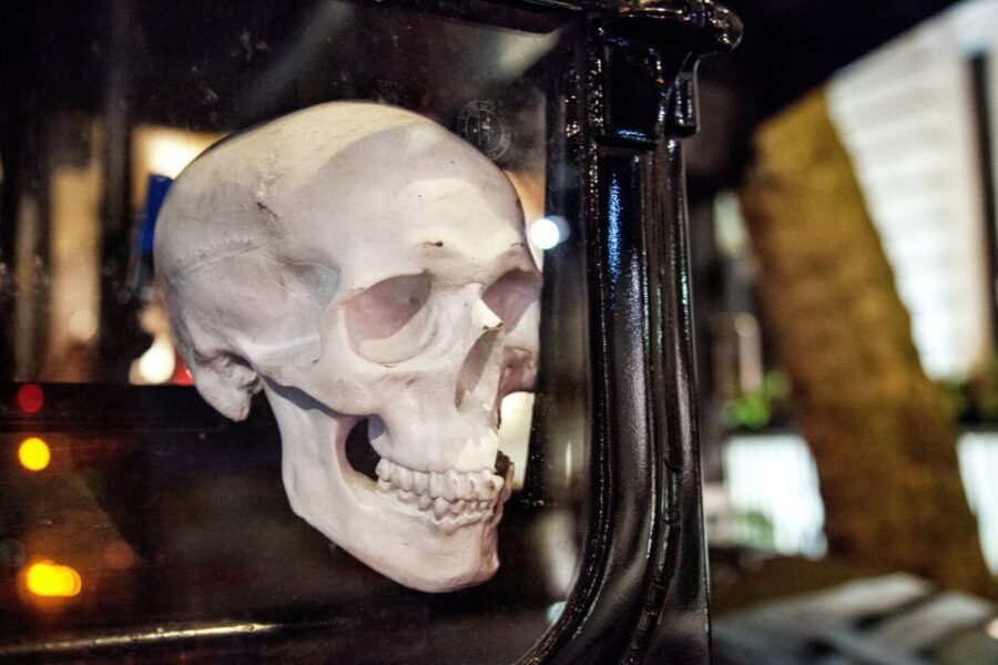 London: Comedy Horror Ghost Tour on a Bus - Itinerary Breakdown: What to Expect