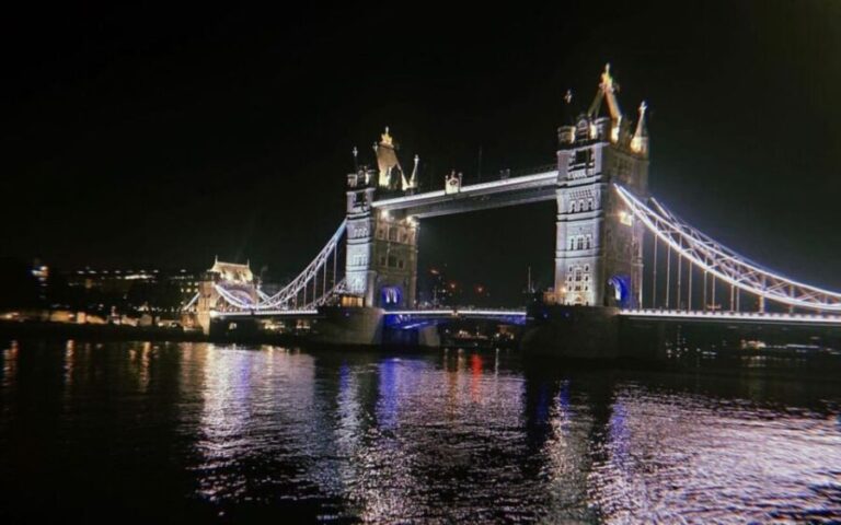London: Explore London By Night In A VIP Private Car - What Travelers Say