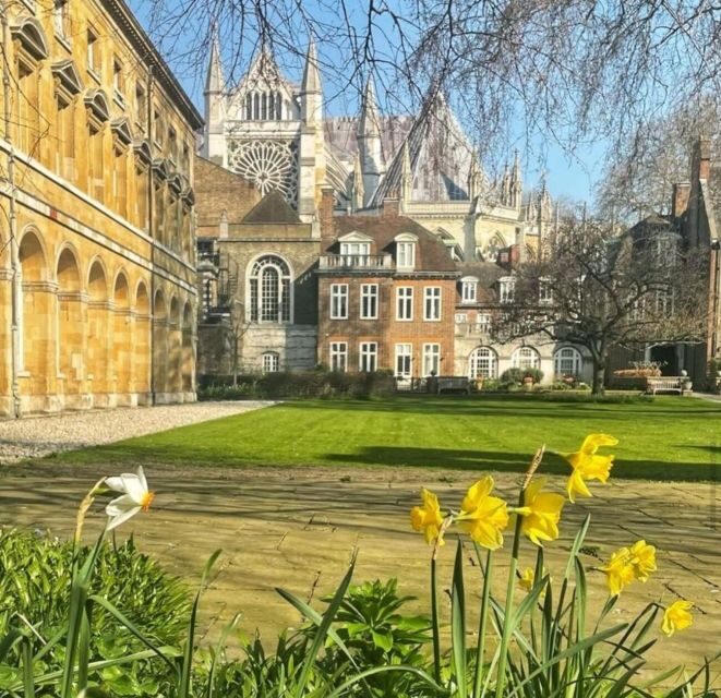 London: Guided Walking Tour with Changing Of The Guard - Who Should Consider This Tour?
