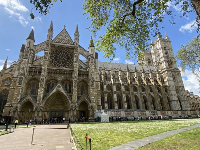 London: Guided Westminster Abbey Tour and Refreshments - Authentic Experiences and Insights from Travelers
