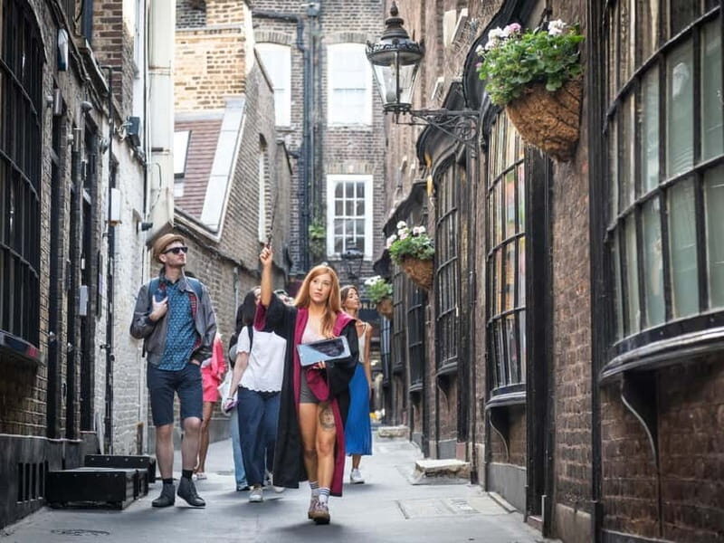 London: Harry Potter Deluxe Tour with London Eye & Dungeons - Analyzing the Value