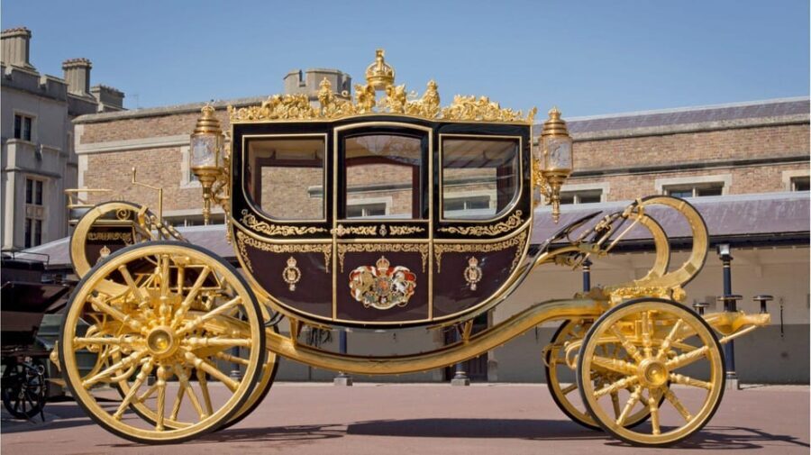 London Highlights Tour & Buckingham Palace Royal Mews Ticket - Practical Details and Tips