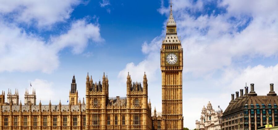 London: Historical Walking Tour in Westminster with an APP - The Experience of Using the App