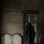London: Jack the Ripper Tour and Underground Prison in Spanish - The Value of the Experience