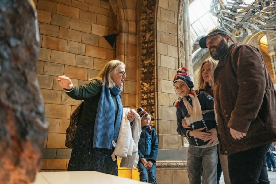 London: Natural History Museum Private Guided Family Tour - Breaking Down the Itinerary
