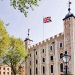 London: Private Taxi 50+ Sights Tour & Tower of London - The Experience in Detail