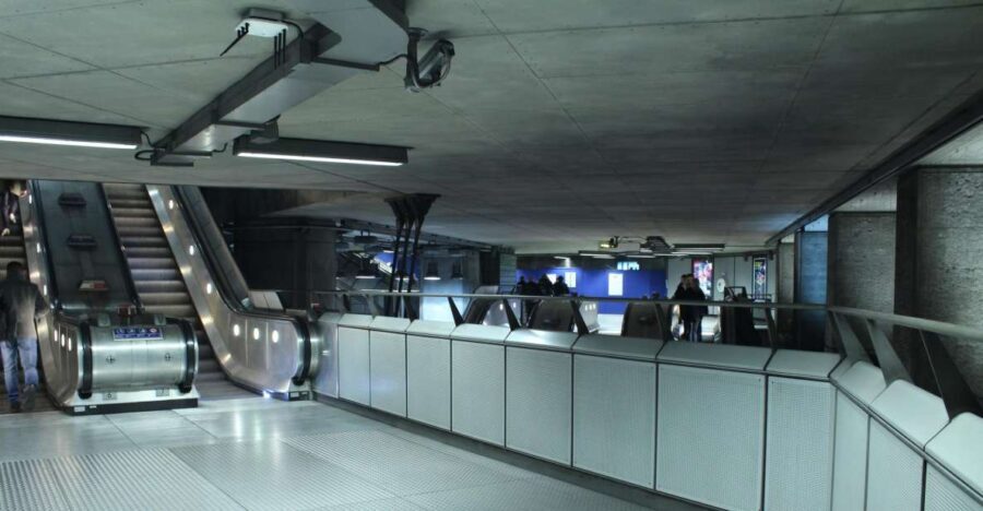 London: Private Underground and Tube Tour - Exploring the Deepest and Most Famous Stations