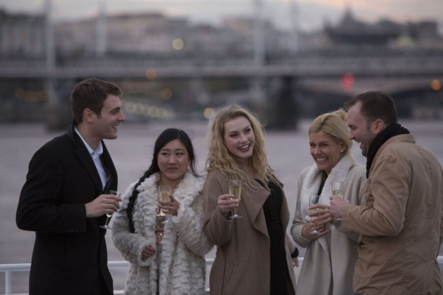 London: River Thames Evening Cruise with Bubbly and Canapés - What to Expect from the River Thames Evening Cruise