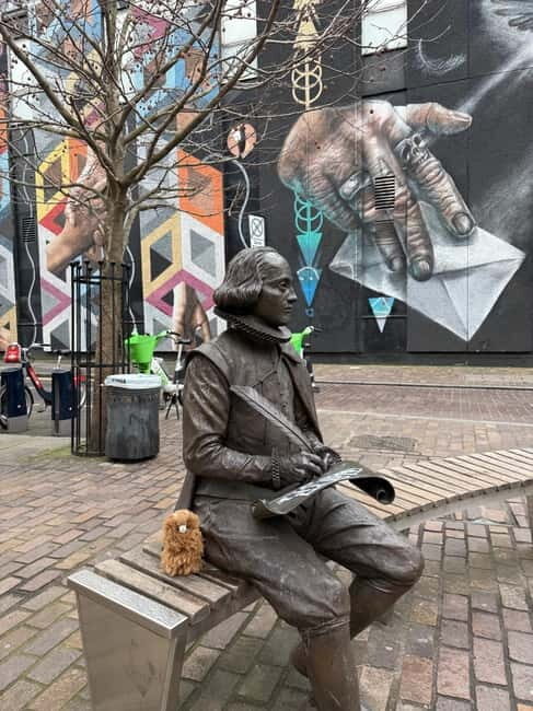 London: Street Art Tour, Shoreditch - Highlights: Art by Legends and Rising Stars