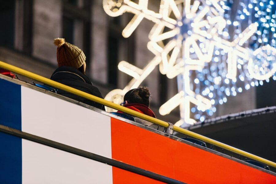 London: Tootbus Christmas Lights Tour incl walking tours - The Walking Tours: Closer Encounters