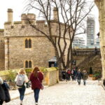 London: Tower of London and Crown Jewels Exhibition Ticket - Exploring the Grounds and the Architecture