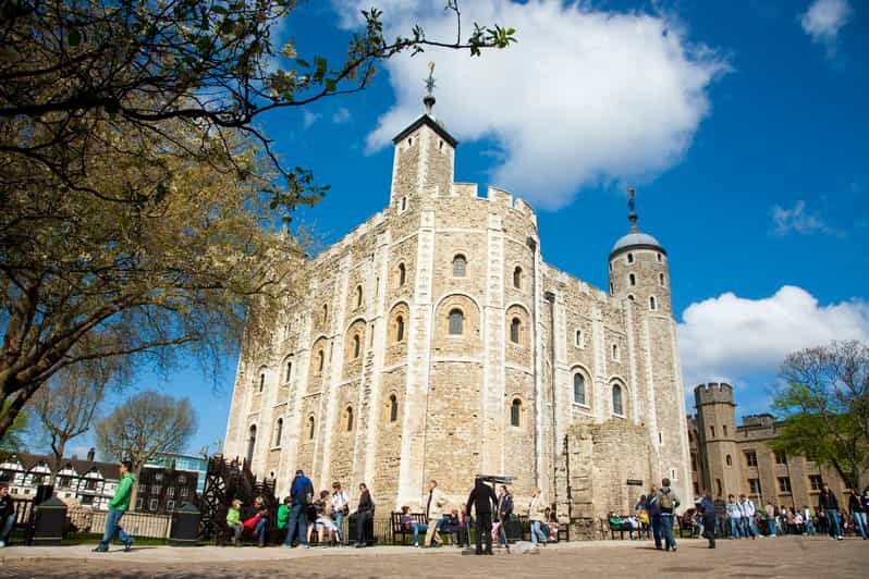 London: Tower of London, Hop-on, Hop-off Bus & River Cruise - The Highlight: Visit to the Tower of London
