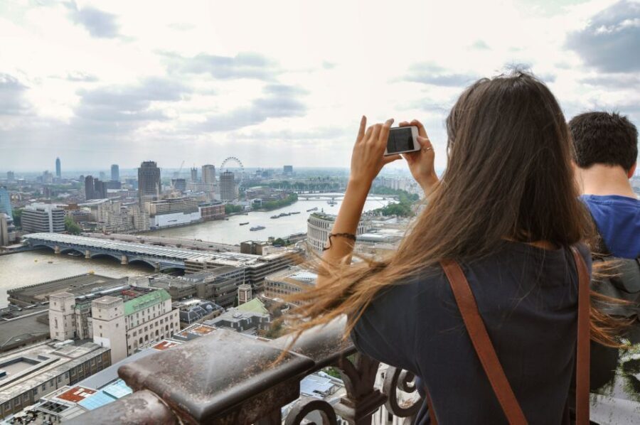 London: Ultimate Welcome to London Sightseeing Tour - Transportation & Guide Quality