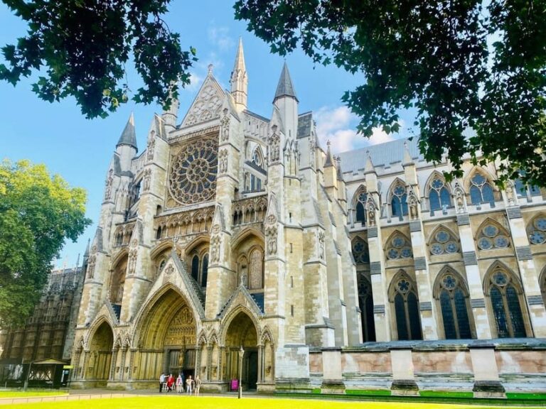 London: Westminster Abbey, Big Ben, Buckingham Palace Tour - Authentic Insights from Other Travelers